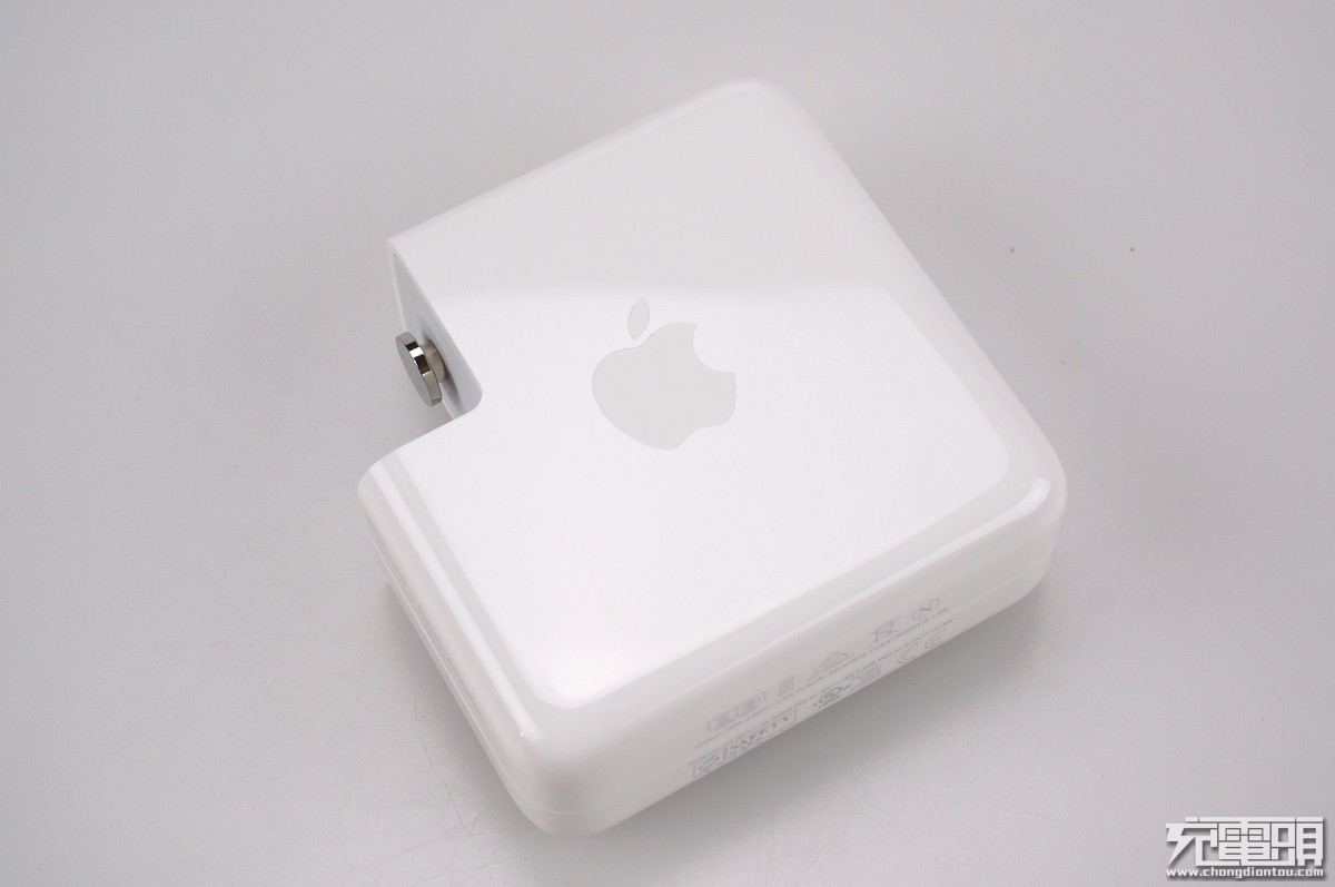 Apple 87W USB-C Power Adapter A1719 Teardown Review: the Back of the ...