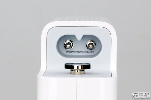 Apple 87W USB-C Power Adapter A1719 Teardown Review: the Back of the ...