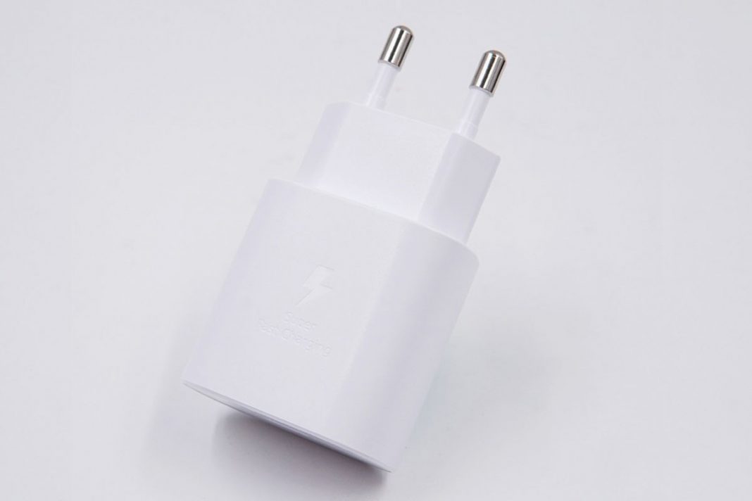 Samsung’s First USB-C Charger (EP-TA800) Teardown Review – Chargerlab