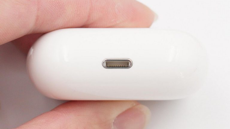Teardown of AirPods 3 Charging Case - Chargerlab
