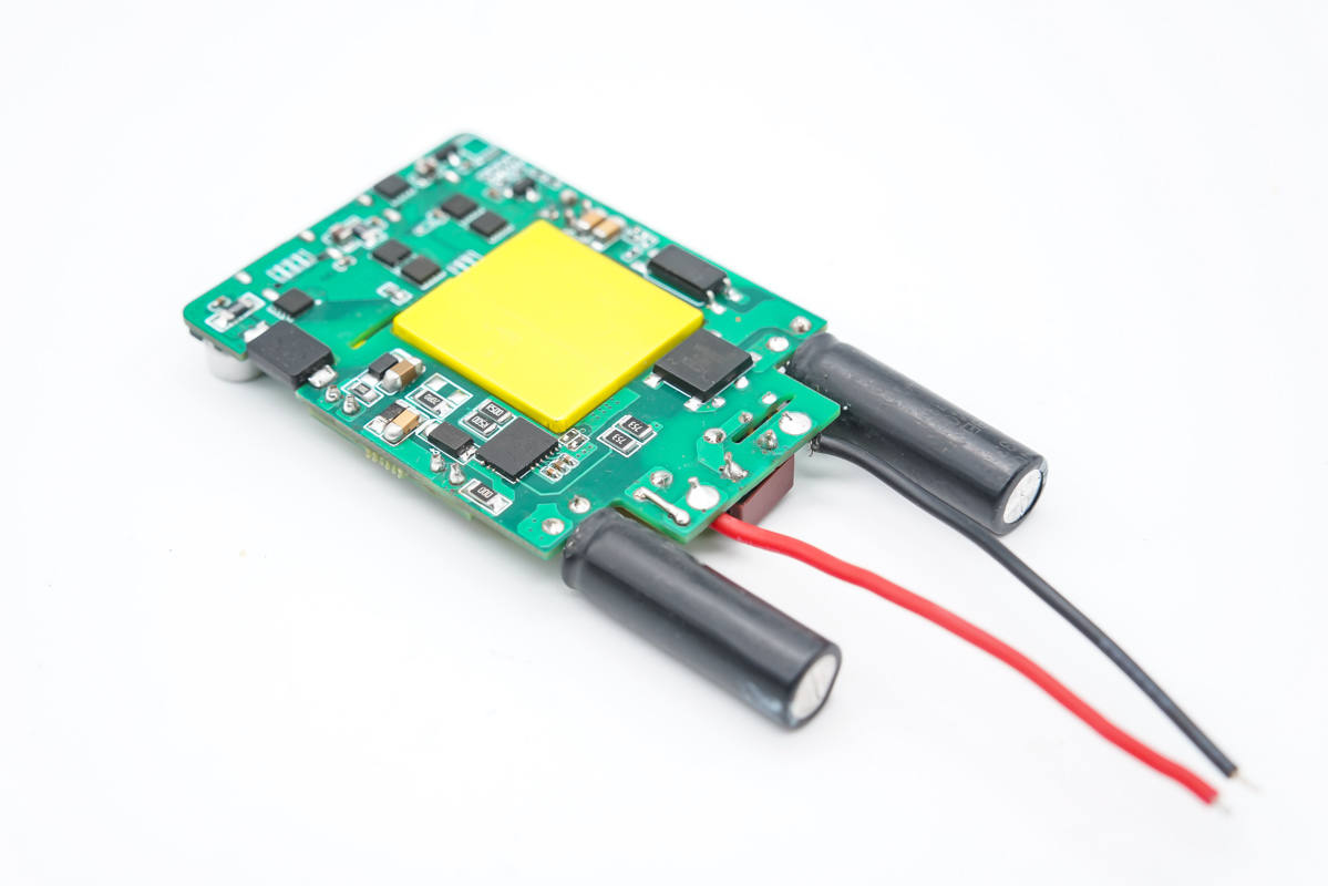 The Co-packaged GaN ICs (Elevation HL955X) Make Ultra-thin Fast Charger ...