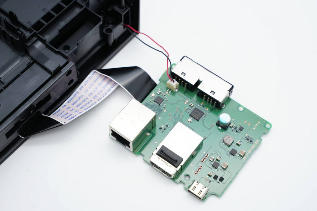 Teardown Of Original Nintendo Switch Oled Charging Dock Chargerlab