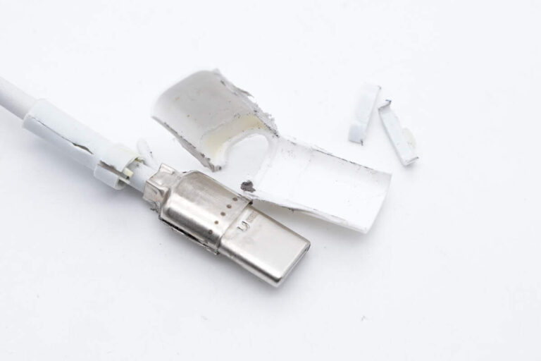 Teardown of Apple Stores Anti-Theft USB Cable - Chargerlab