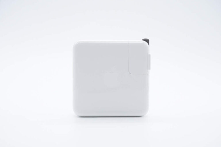 Teardown of Brand New Apple 70W GaN USB-C Power Adapter (A2743 ...