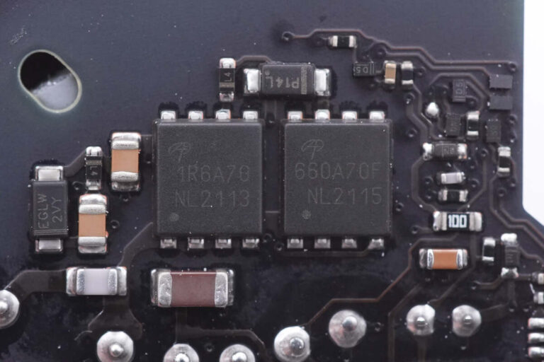 Teardown of Brand New Apple 70W GaN USB-C Power Adapter (A2743 ...