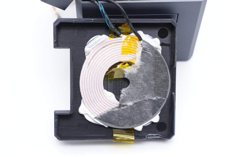 Teardown of Anker 3-in-1 MagSafe Charging Cube (Y1811) - Chargerlab