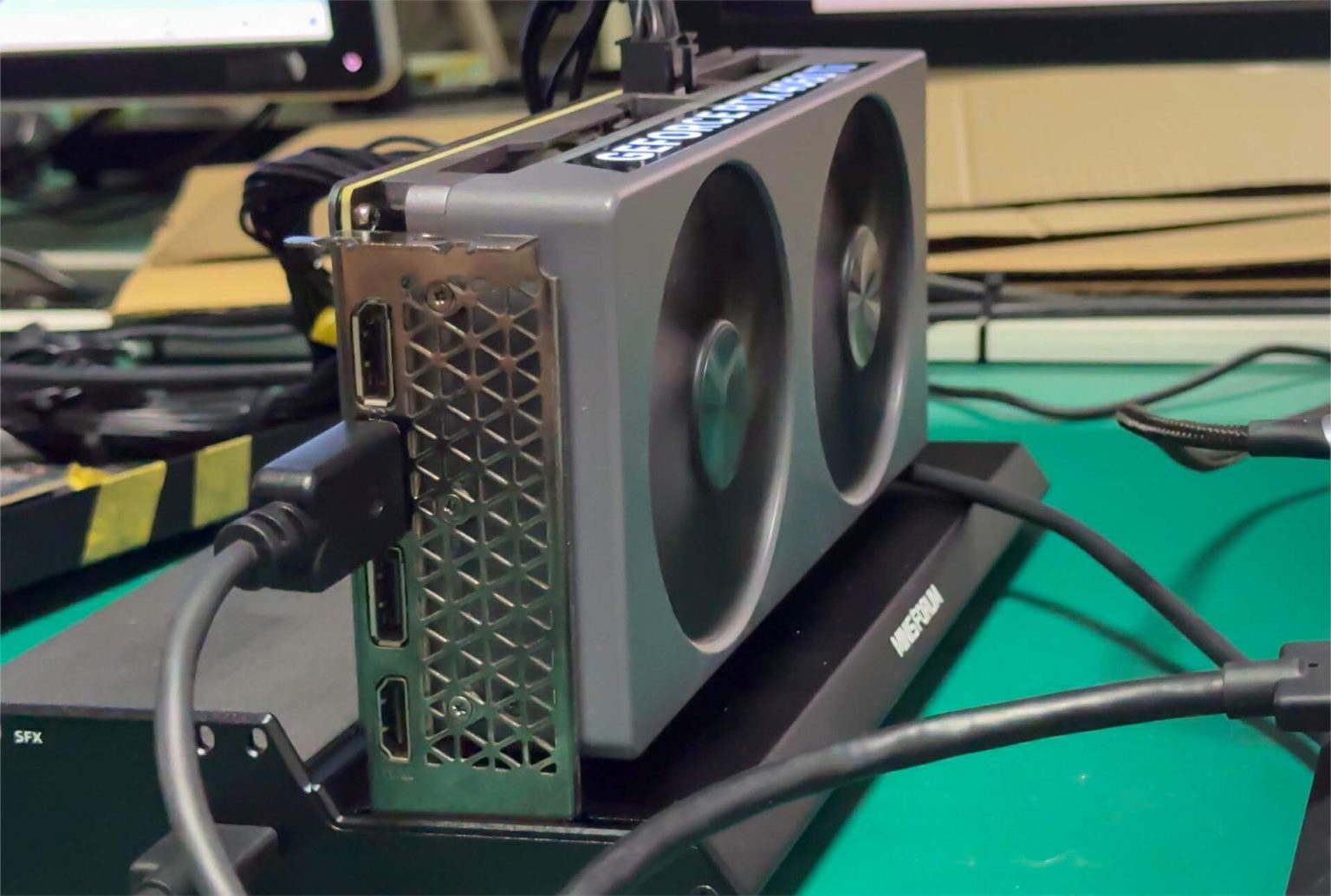 OCuLink | Review of Minisforum DEG1 eGPU Dock - Chargerlab
