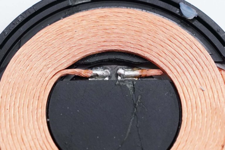 Teardown of Apple 25W MagSafe Charger (HK) (A2580) - Chargerlab