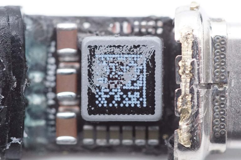 Teardown of Apple 25W MagSafe Charger (HK) (A2580) - Chargerlab