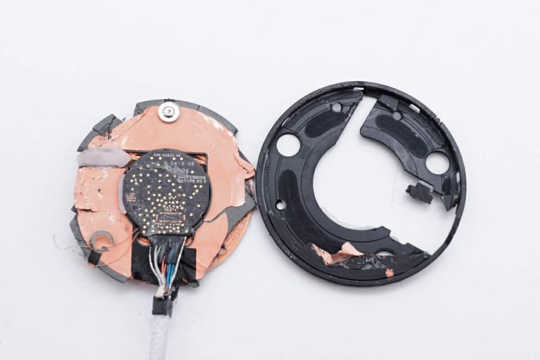 Teardown of Apple 25W MagSafe Charger (HK) (A2580) - Chargerlab