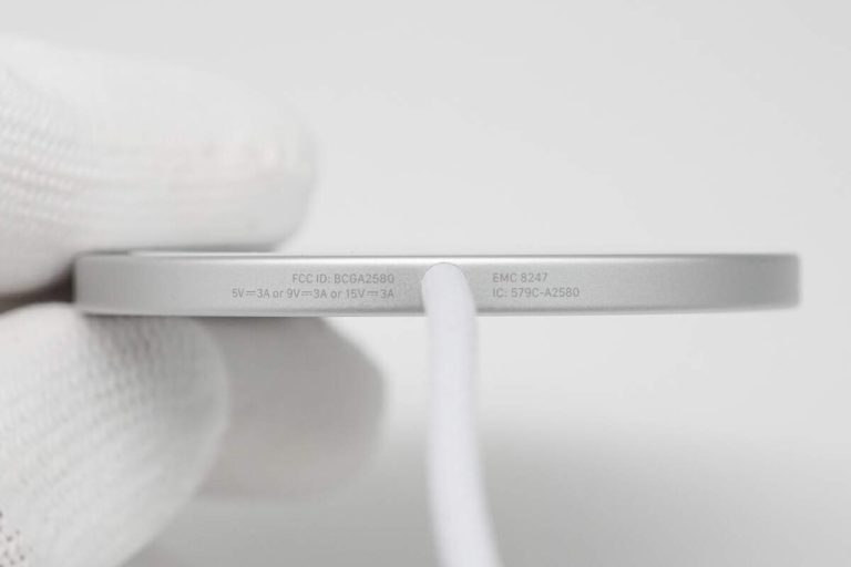 Wireless Charging Test of New MagSafe Charger with iPhone 16 Pro Max ...